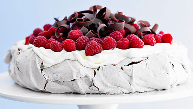 Chocolate pavlova with raspberries | Women's Weekly Food