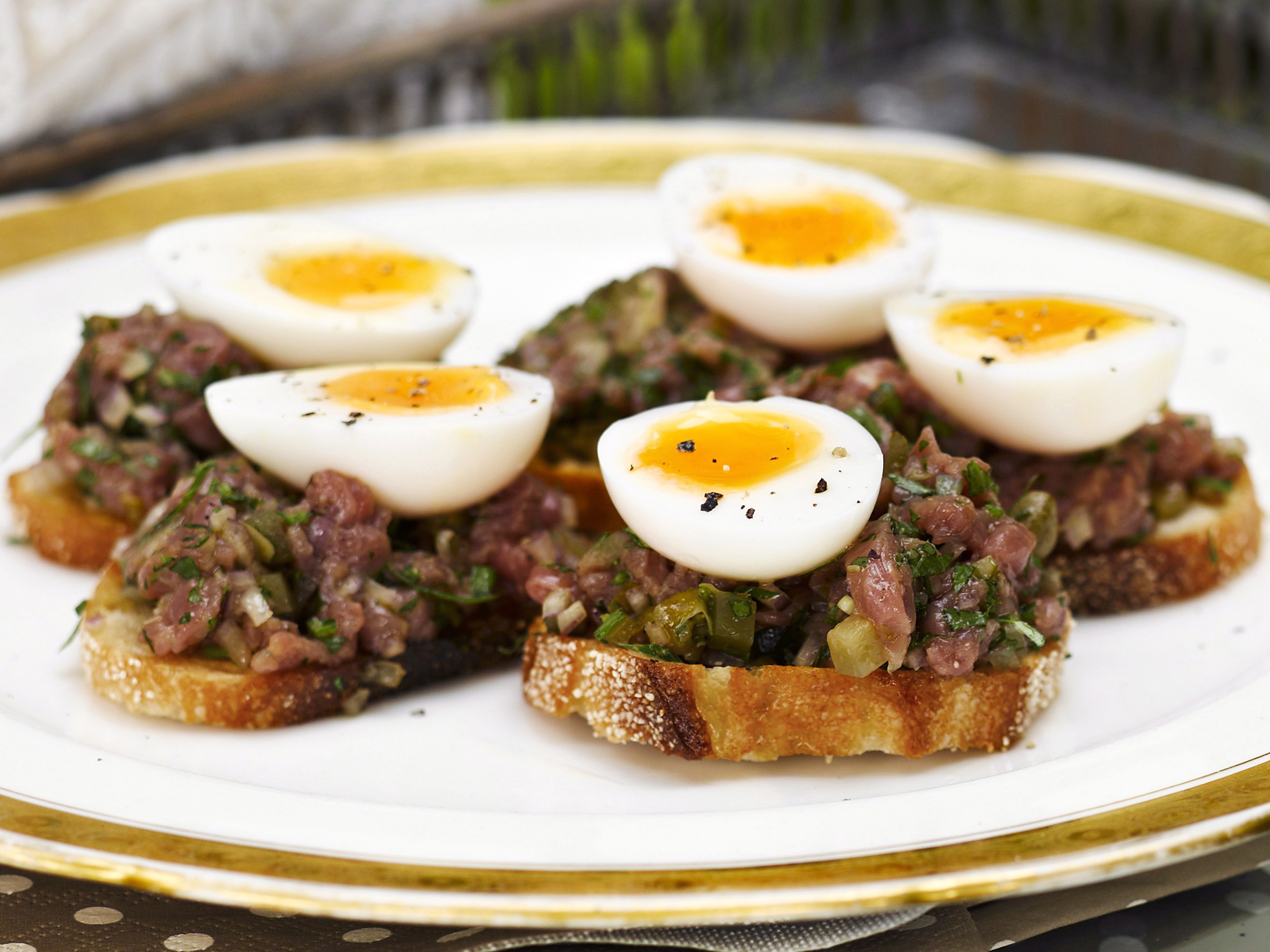 Beef tartare with quail egg | Women's Weekly Food
