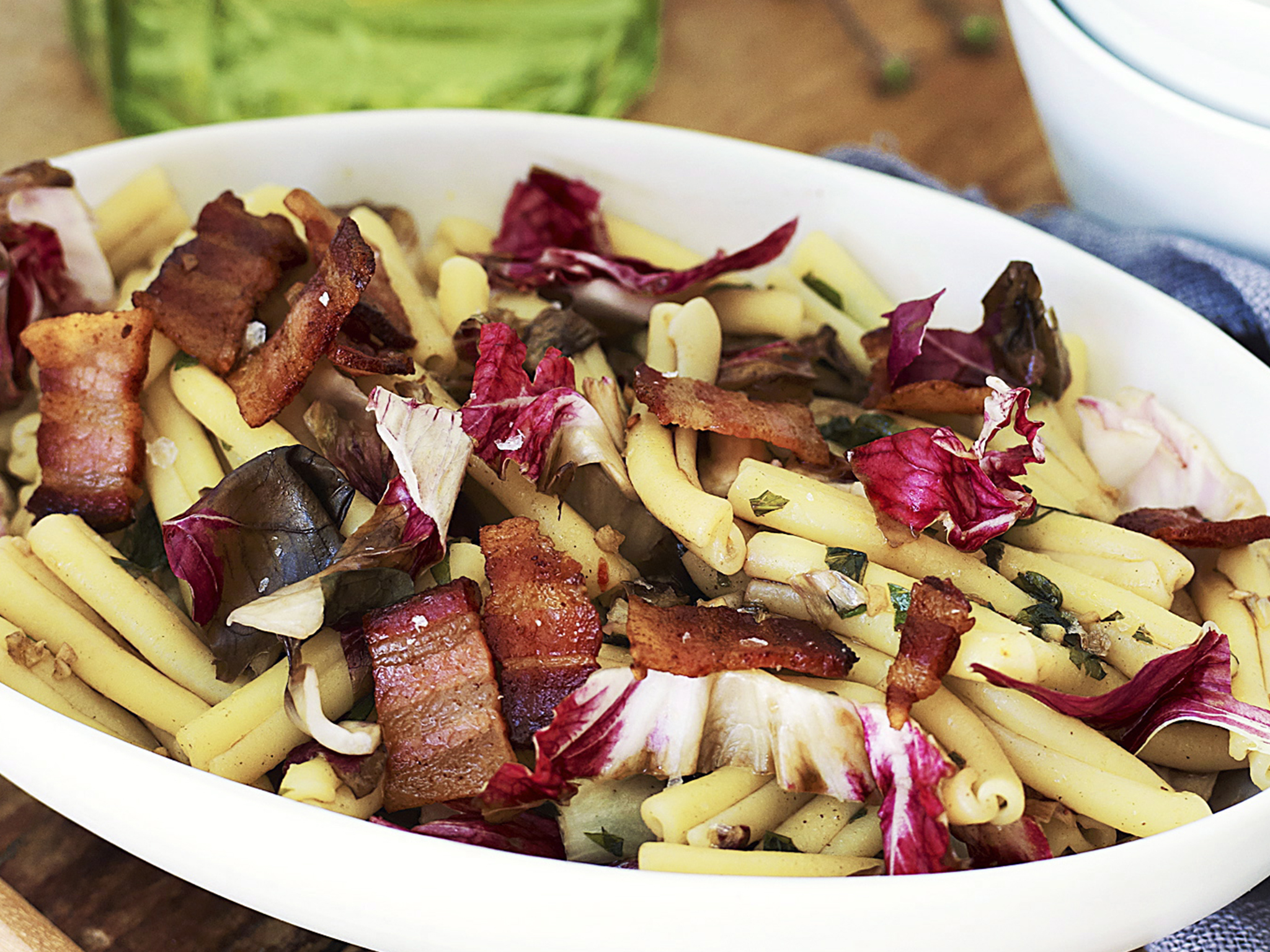 Pasta with pancetta, radicchio and balsamic vinegar | Women's Weekly Food