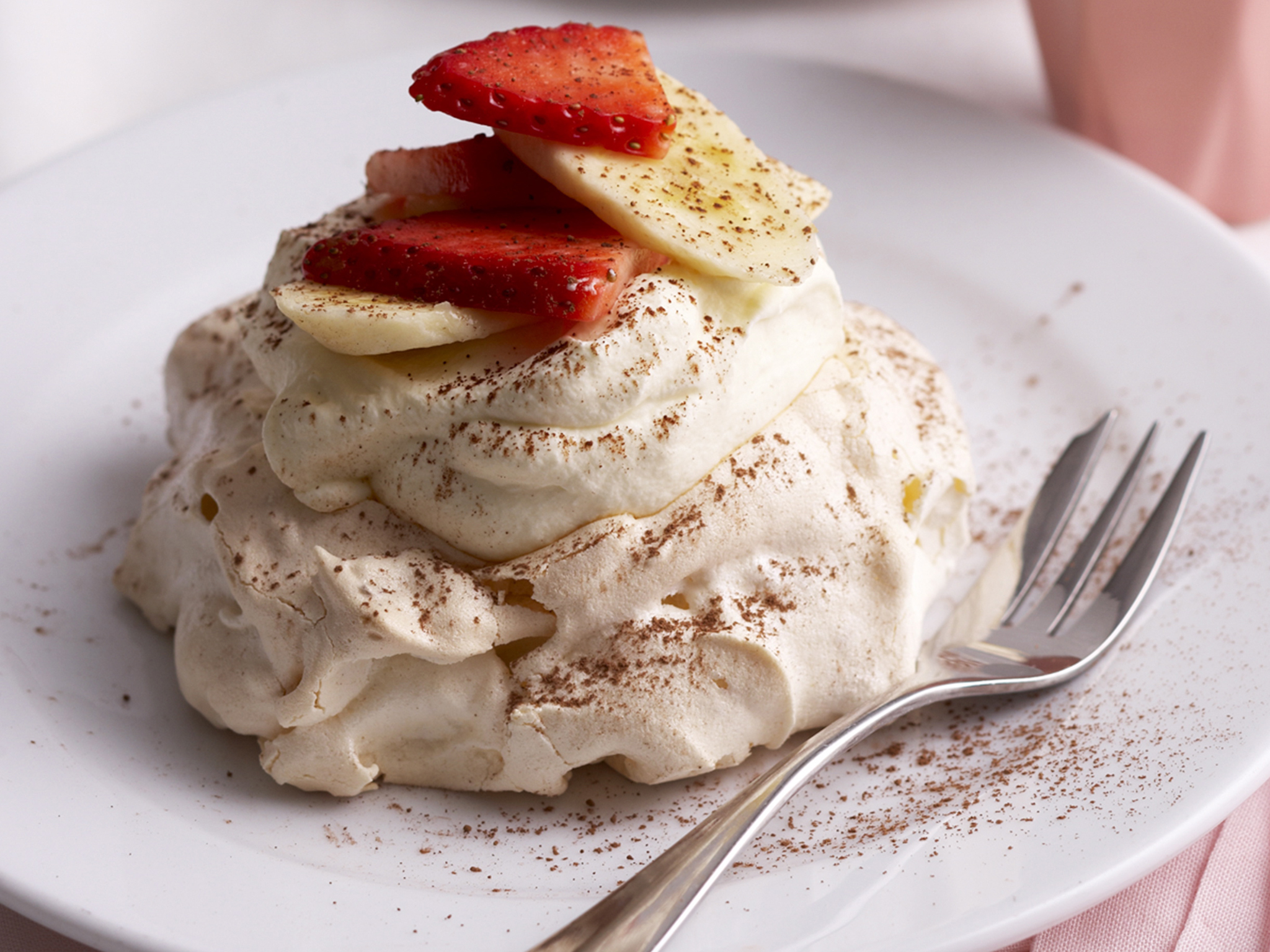 Hazelnut pavlova | Women's Weekly Food