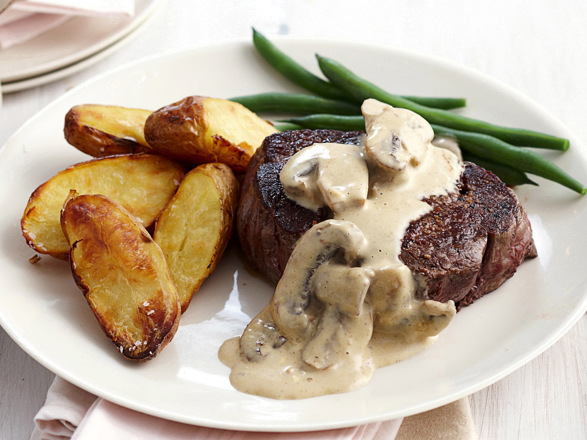 Fillet steak with mushroom sauce | Women's Weekly Food