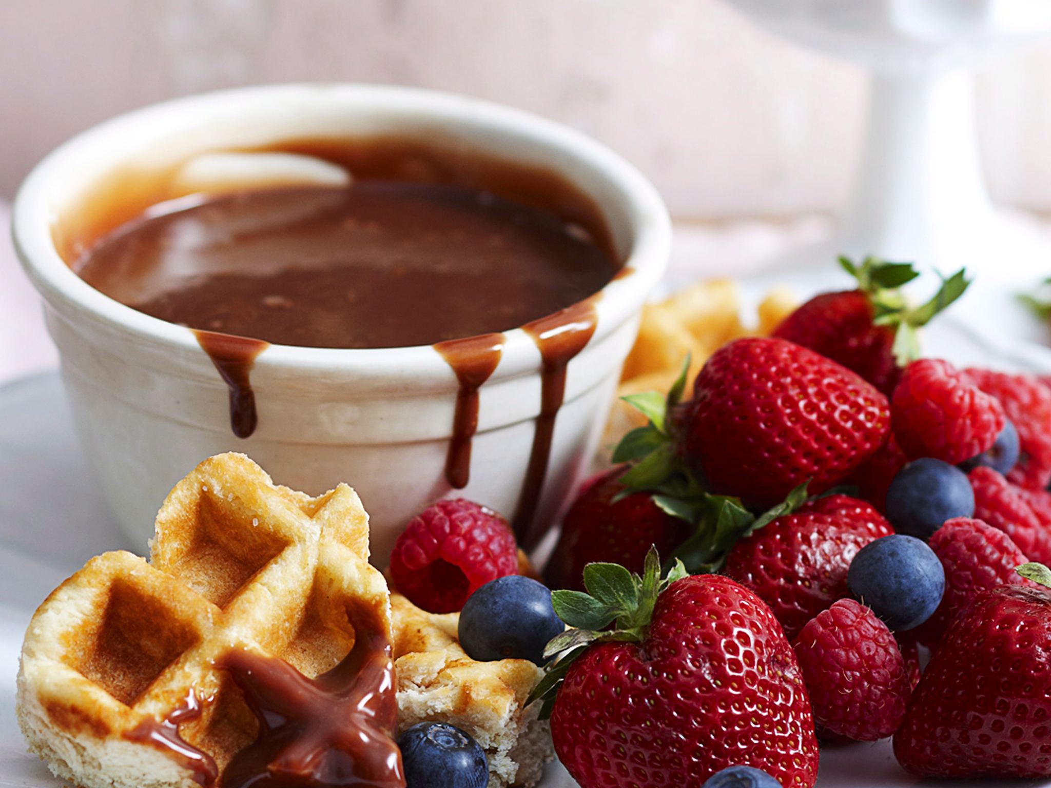 Chocolate fondue | Women's Weekly Food