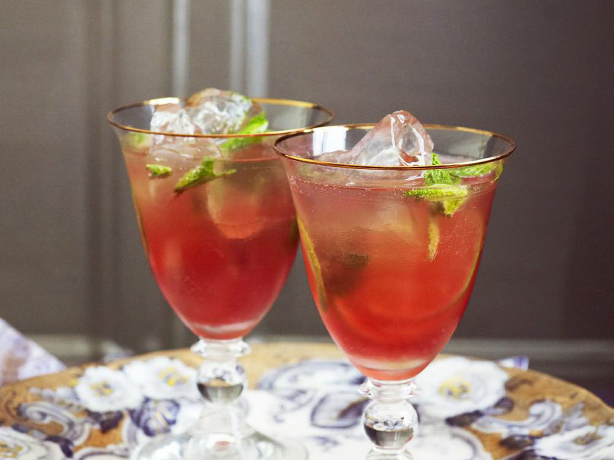 Classic cosmopolitan cocktail | Women's Weekly Food