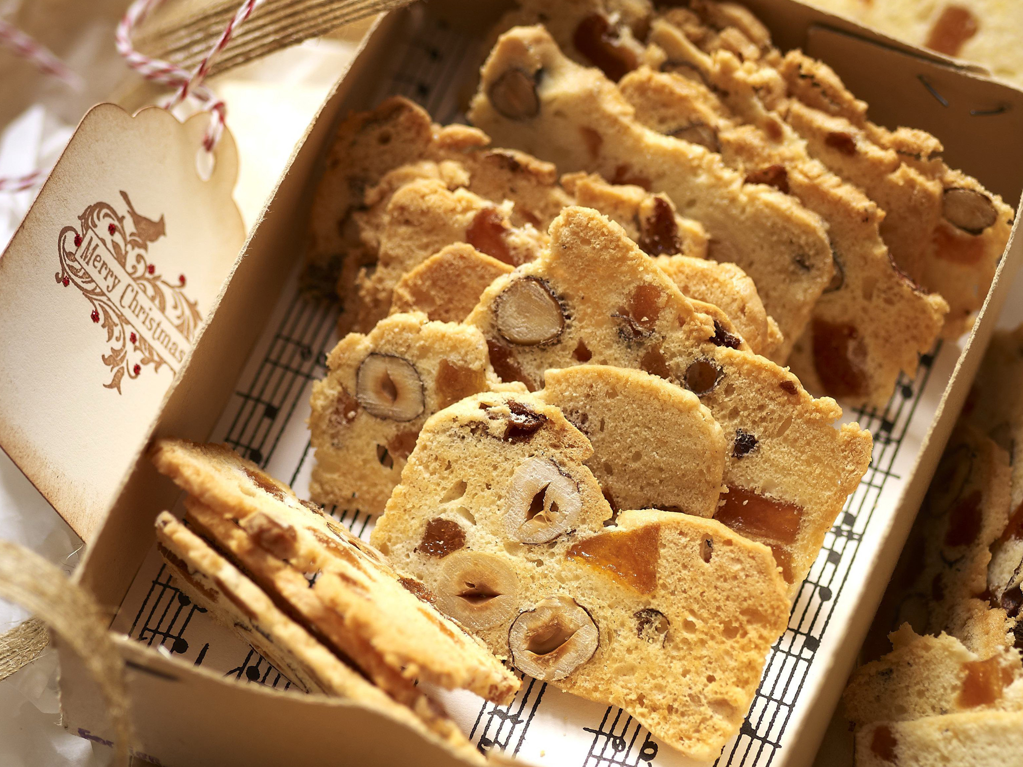 Pear and hazelnut bread | Women's Weekly Food