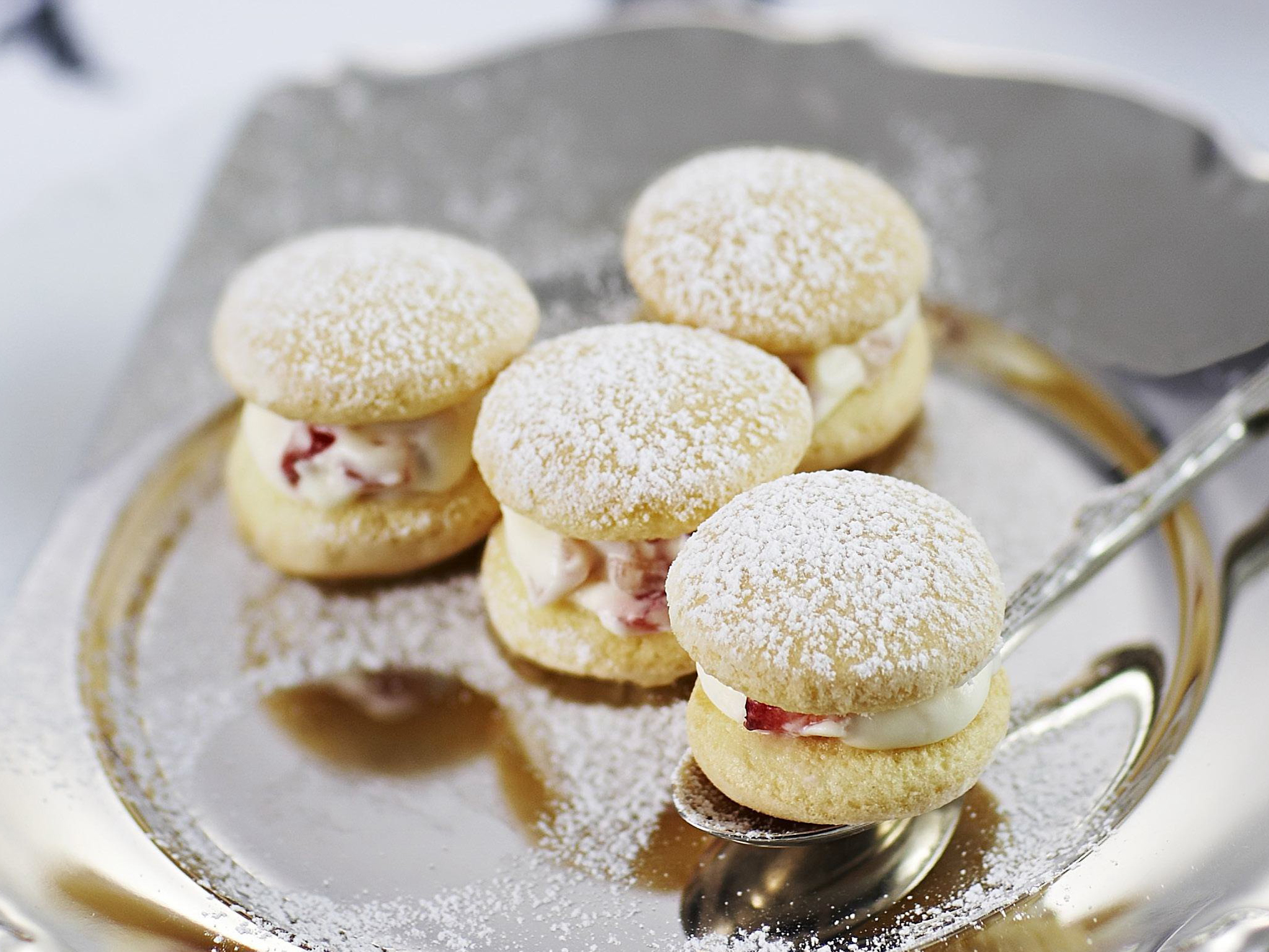 Strawberry powder puffs | Women's Weekly Food