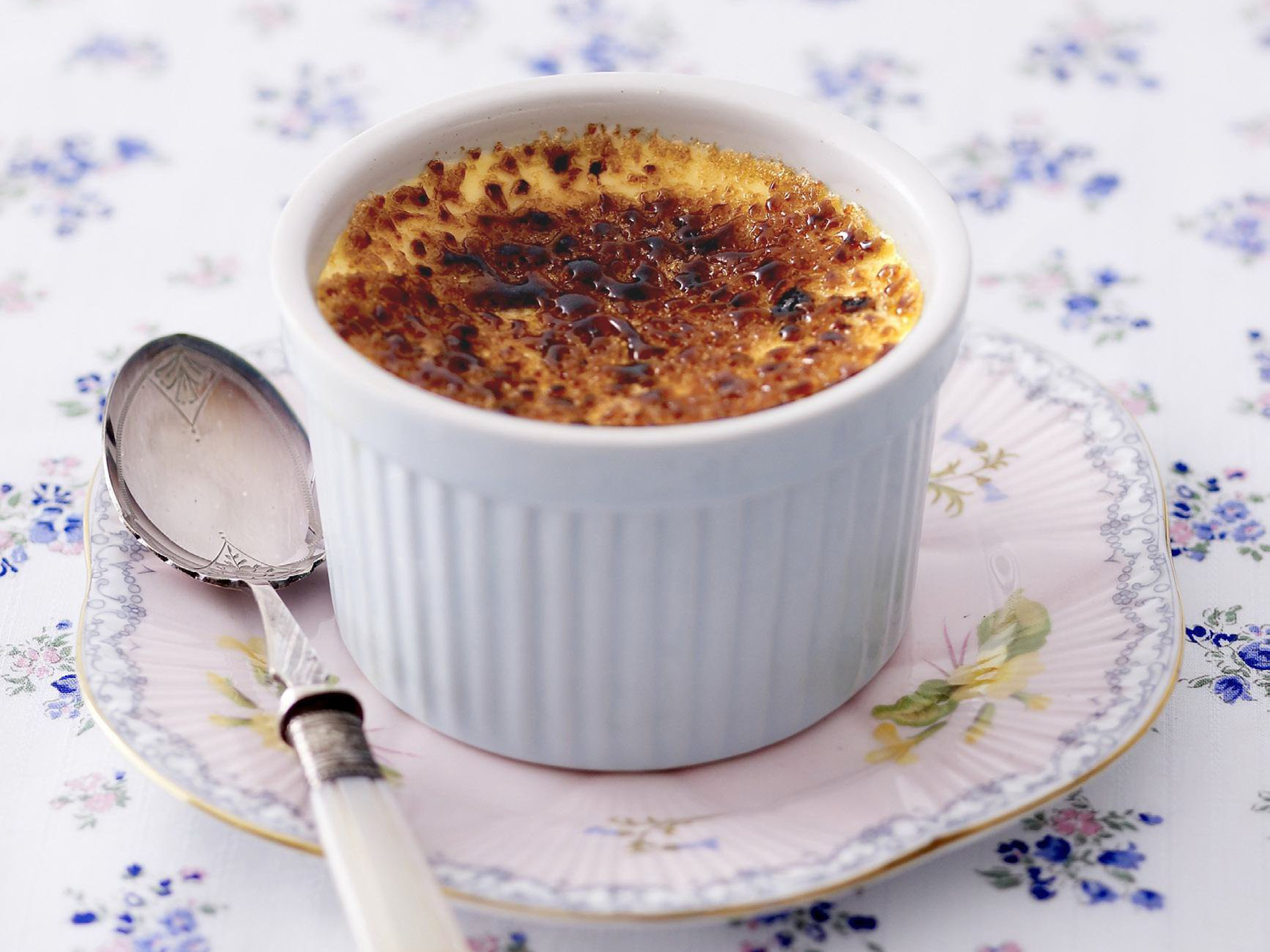 Passionfruit crème brûlée | Women's Weekly Food