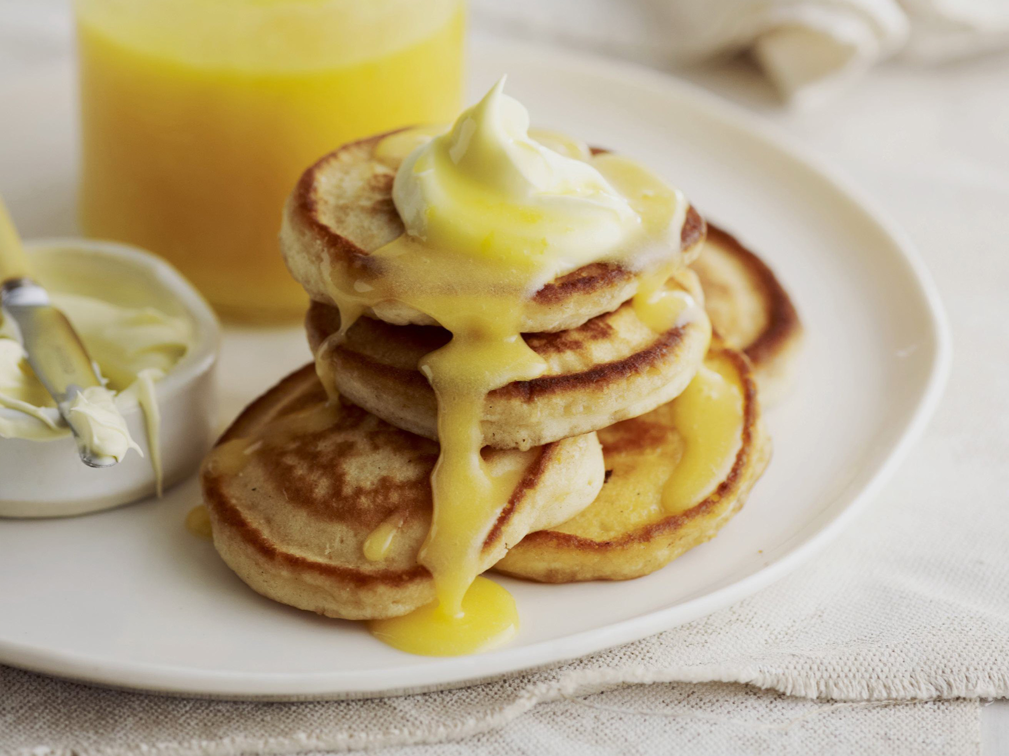 Lemon curd pikelets | Women's Weekly Food