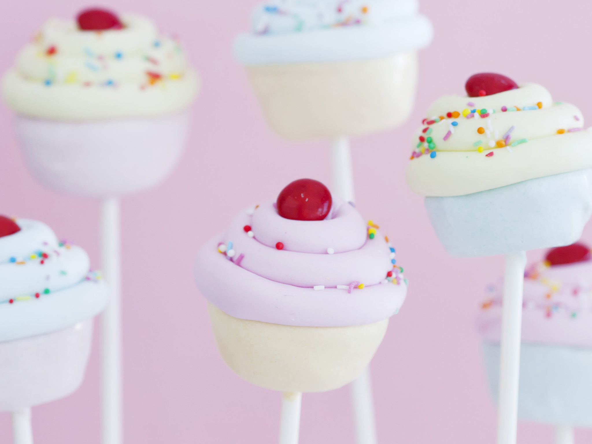 Cute little cupcake pops | Women's Weekly Food