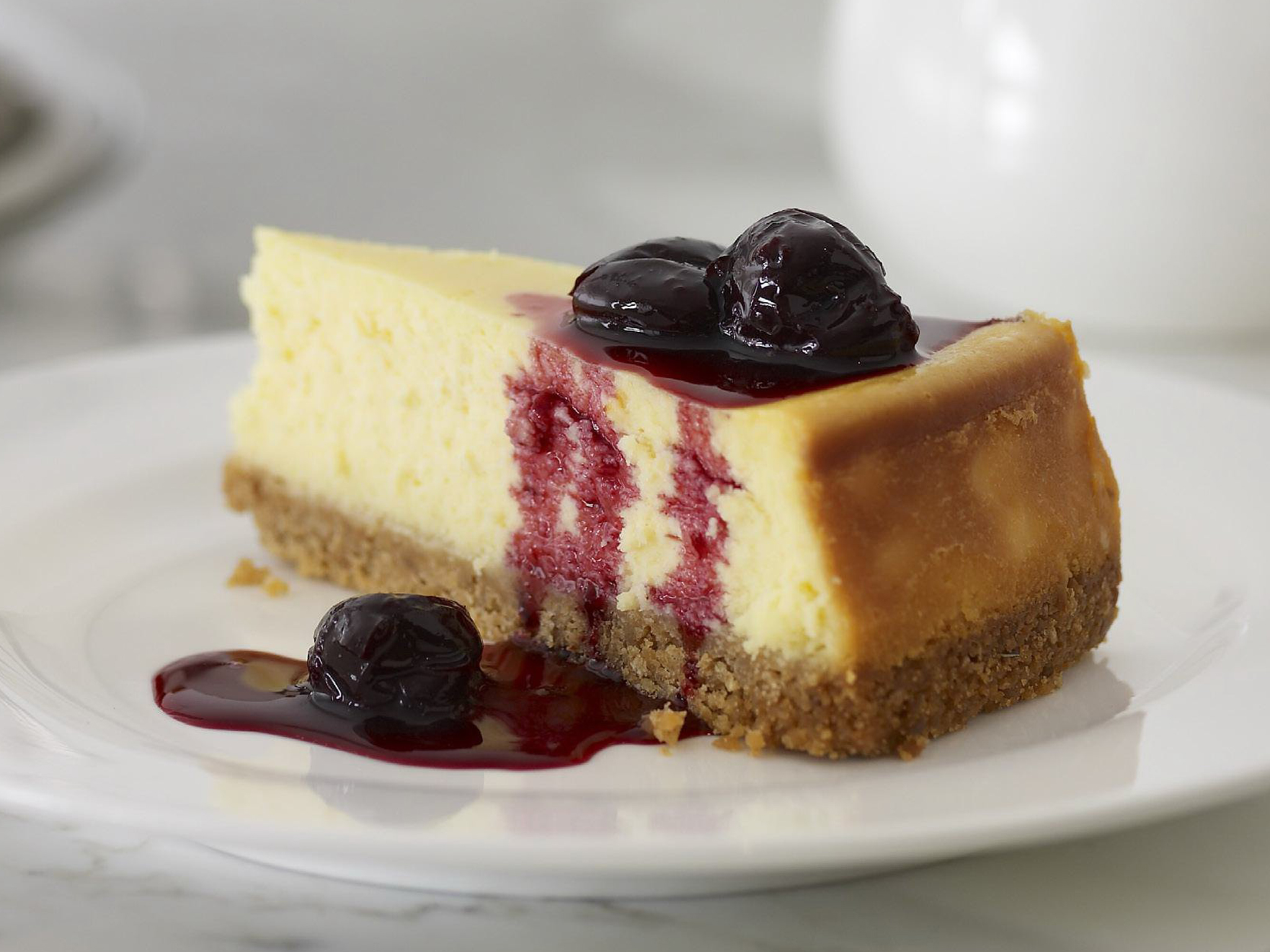 Baked cheesecake with liqueur cherries | Women's Weekly Food