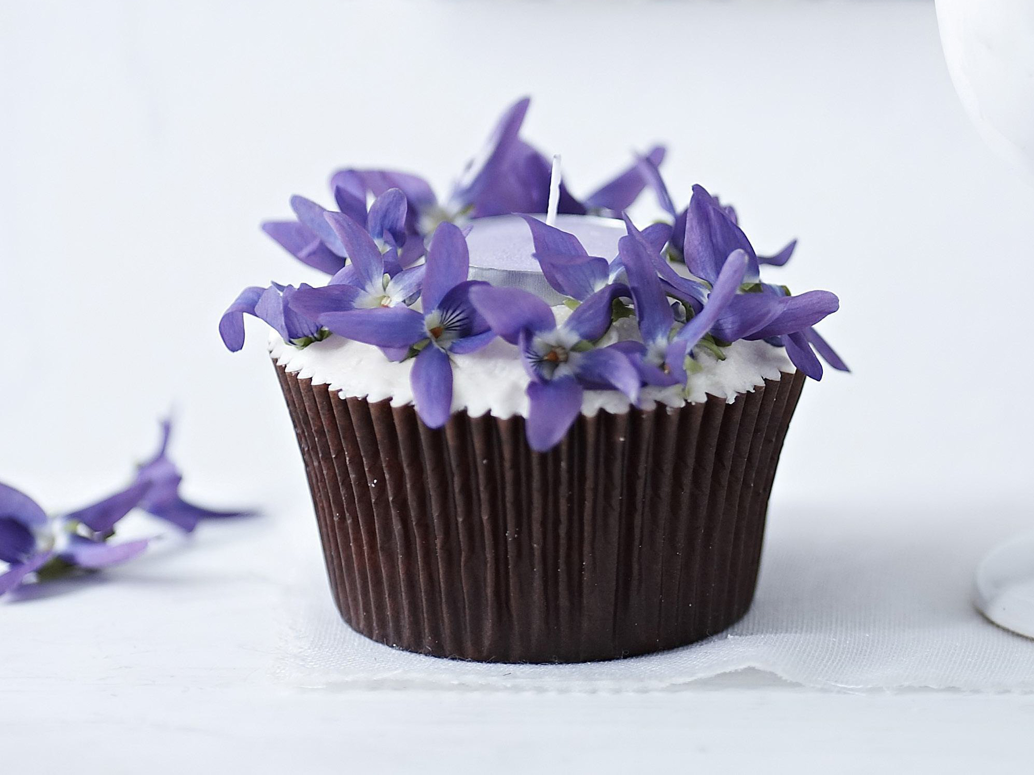 Sweet violet cakes | Women's Weekly Food