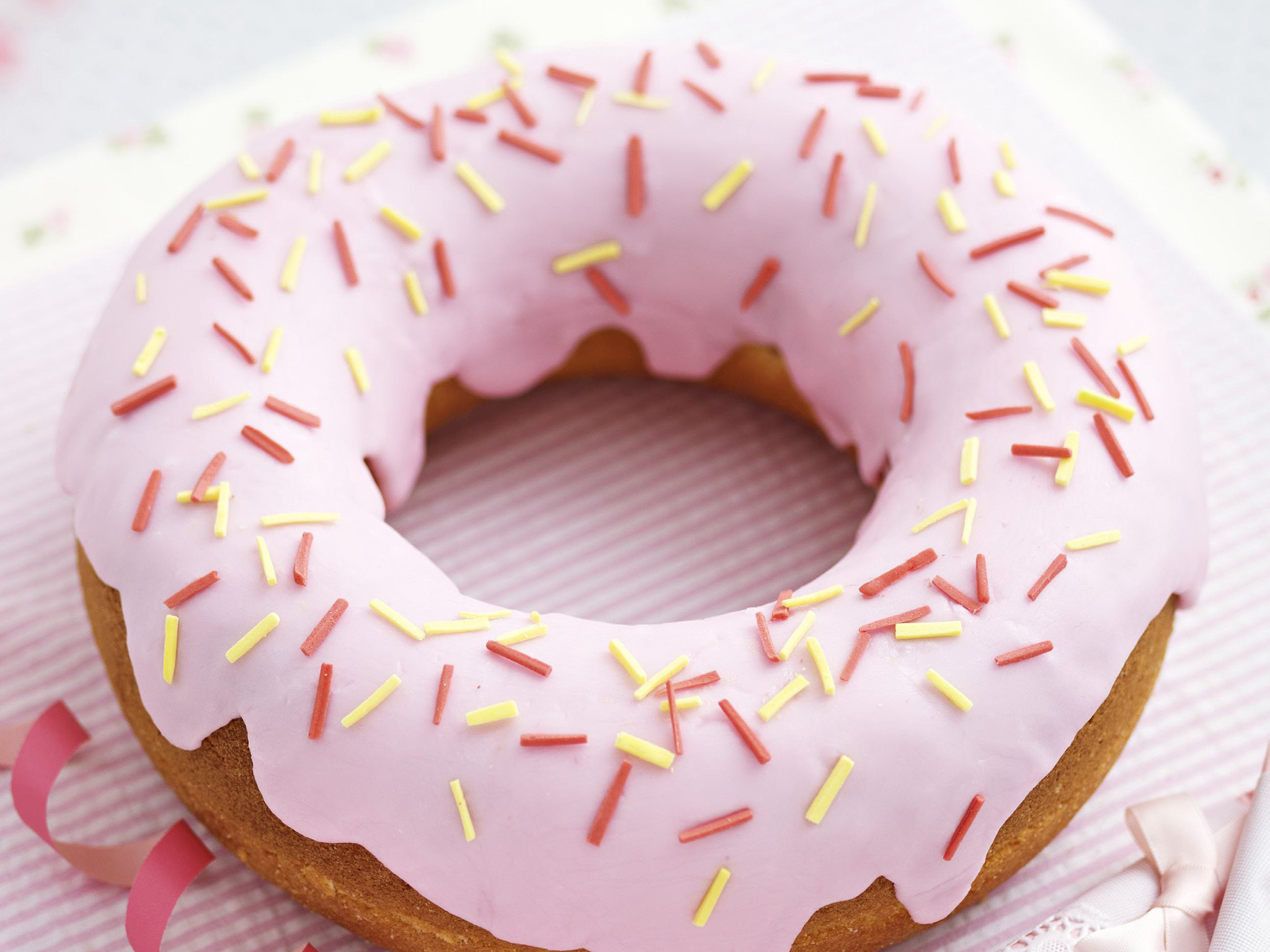 Giant donut | Women's Weekly Food