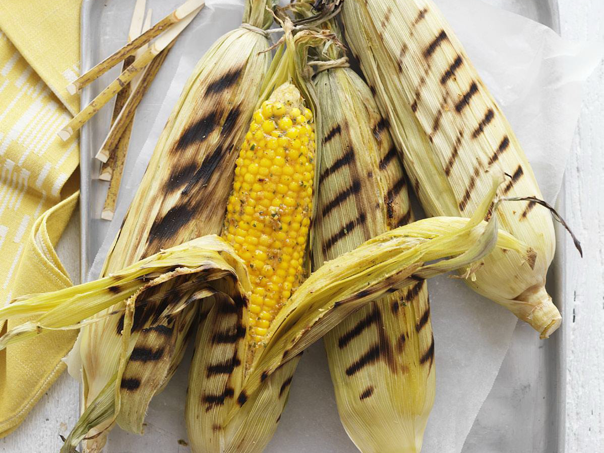 Barbecued corn on the cob with tahini | Women's Weekly Food