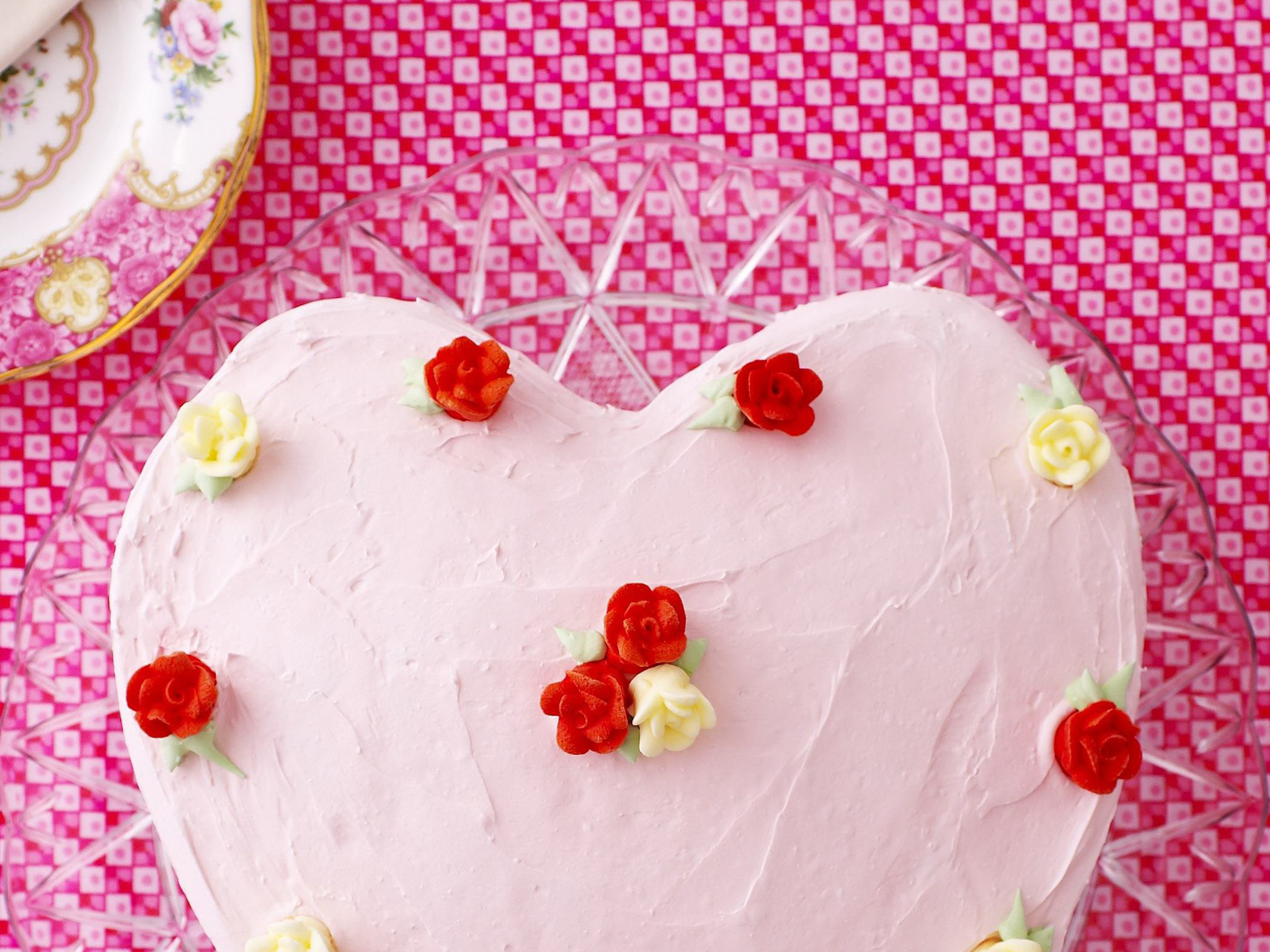 Cake decorating: How to properly colour your icing | Women's Weekly Food