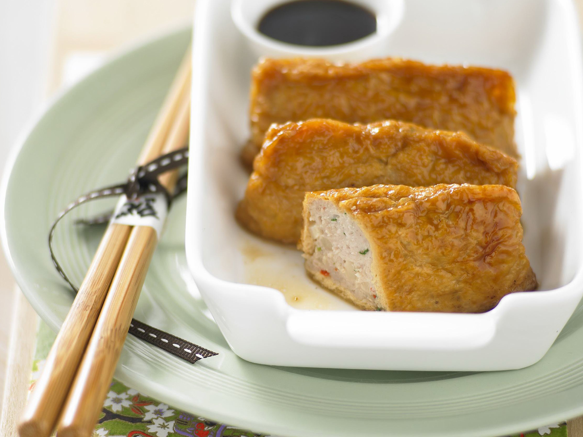 Chicken and water chestnut tofu pouches | Women's Weekly Food