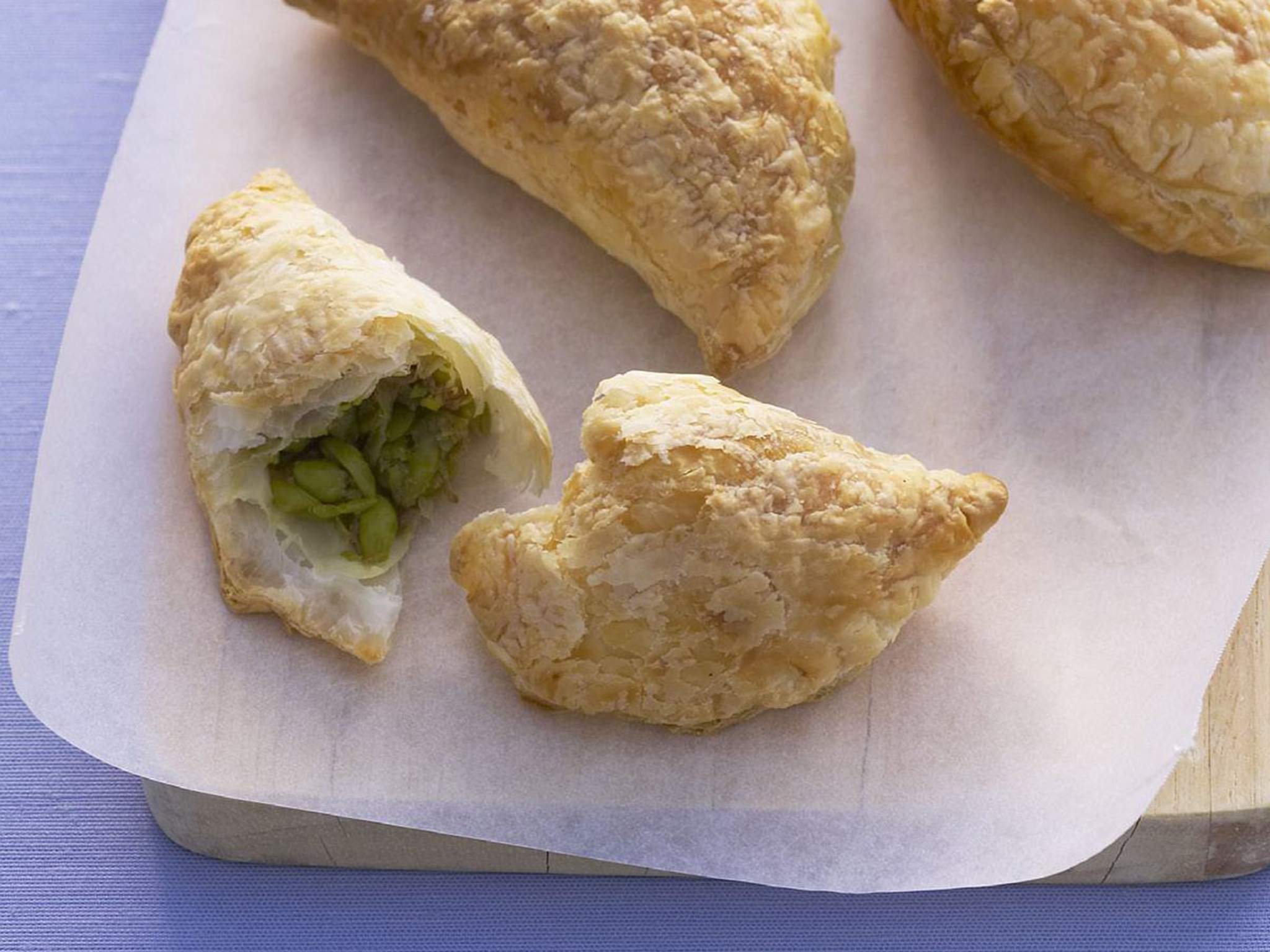 Pastizzi tal-pizelli (pea pastizzi) | Women's Weekly Food
