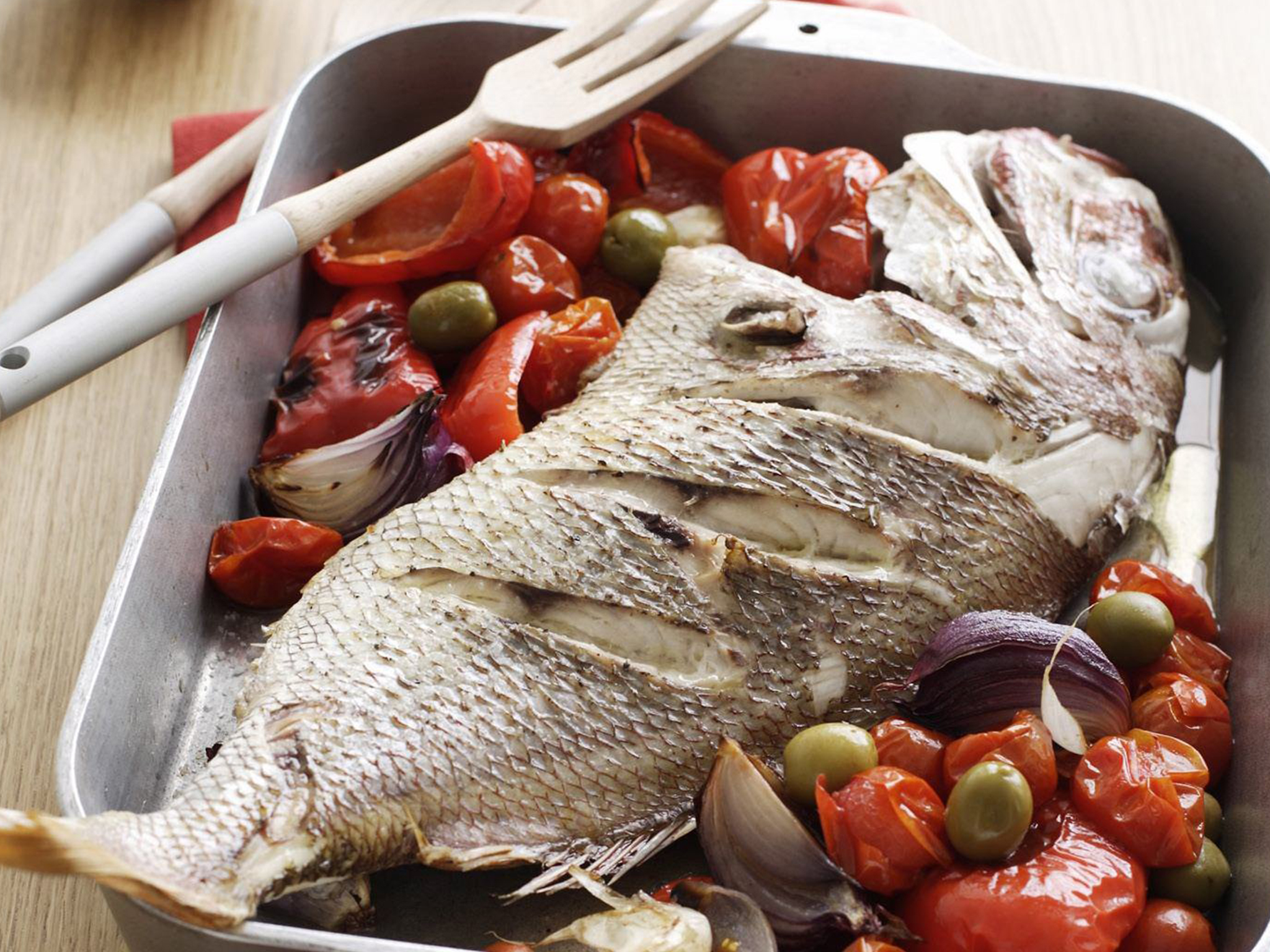 Roasted fish with tomatoes, capsicums and olives | Women's Weekly Food