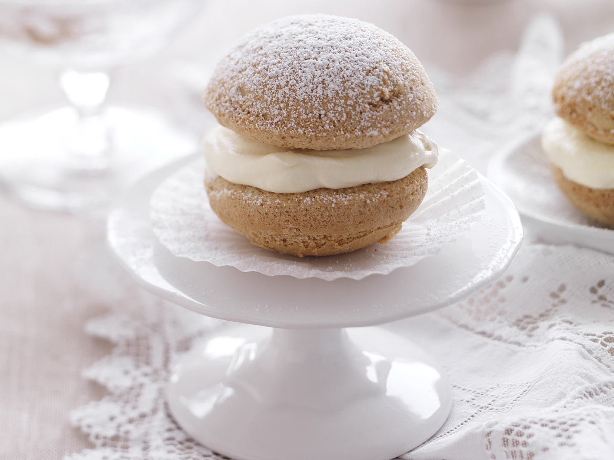 Mixed spice and honey powder puffs | Women's Weekly Food