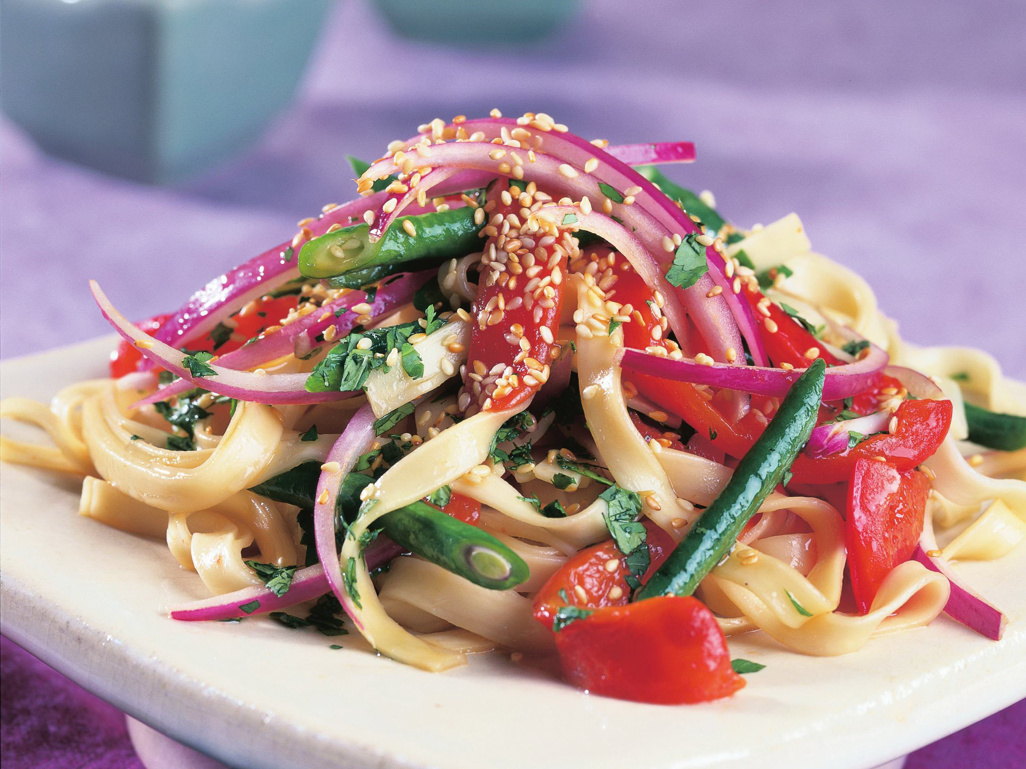 Wheat noodle, snake bean and roasted capsicum salad | Women's Weekly Food