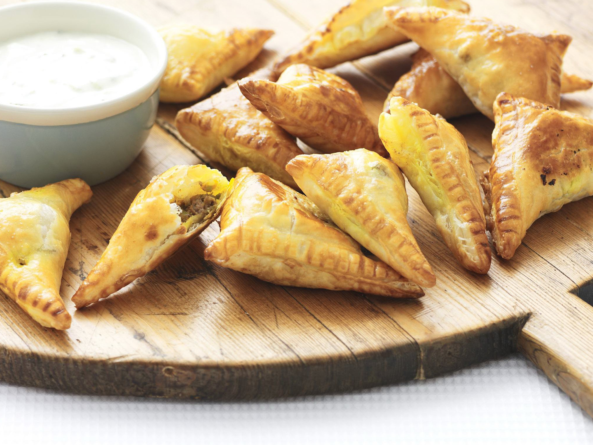 Curried lamb puffs with cucumber raita | Women's Weekly Food