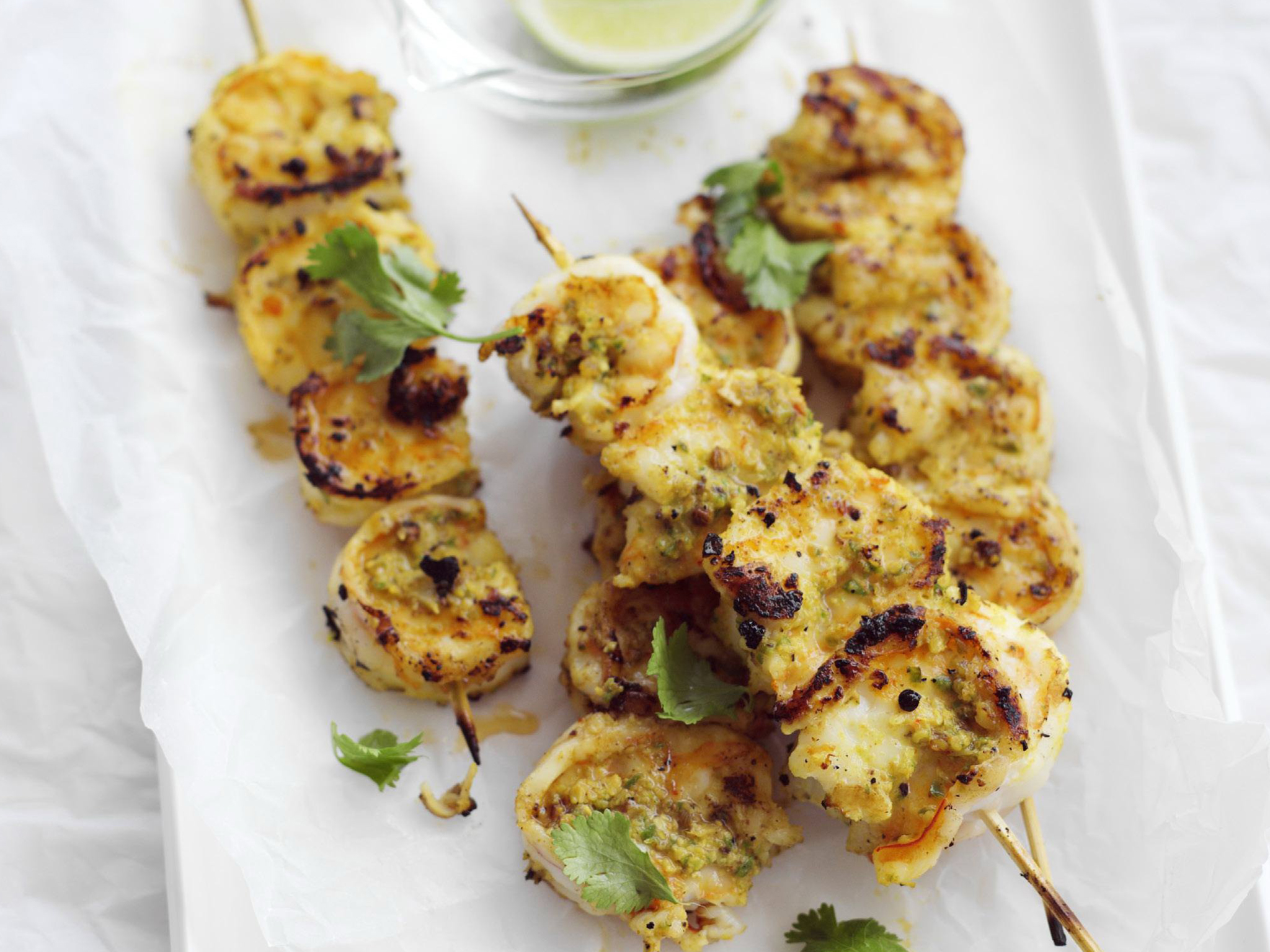 Chilli king prawn skewers with pistachio coriander rub | Women's Weekly ...