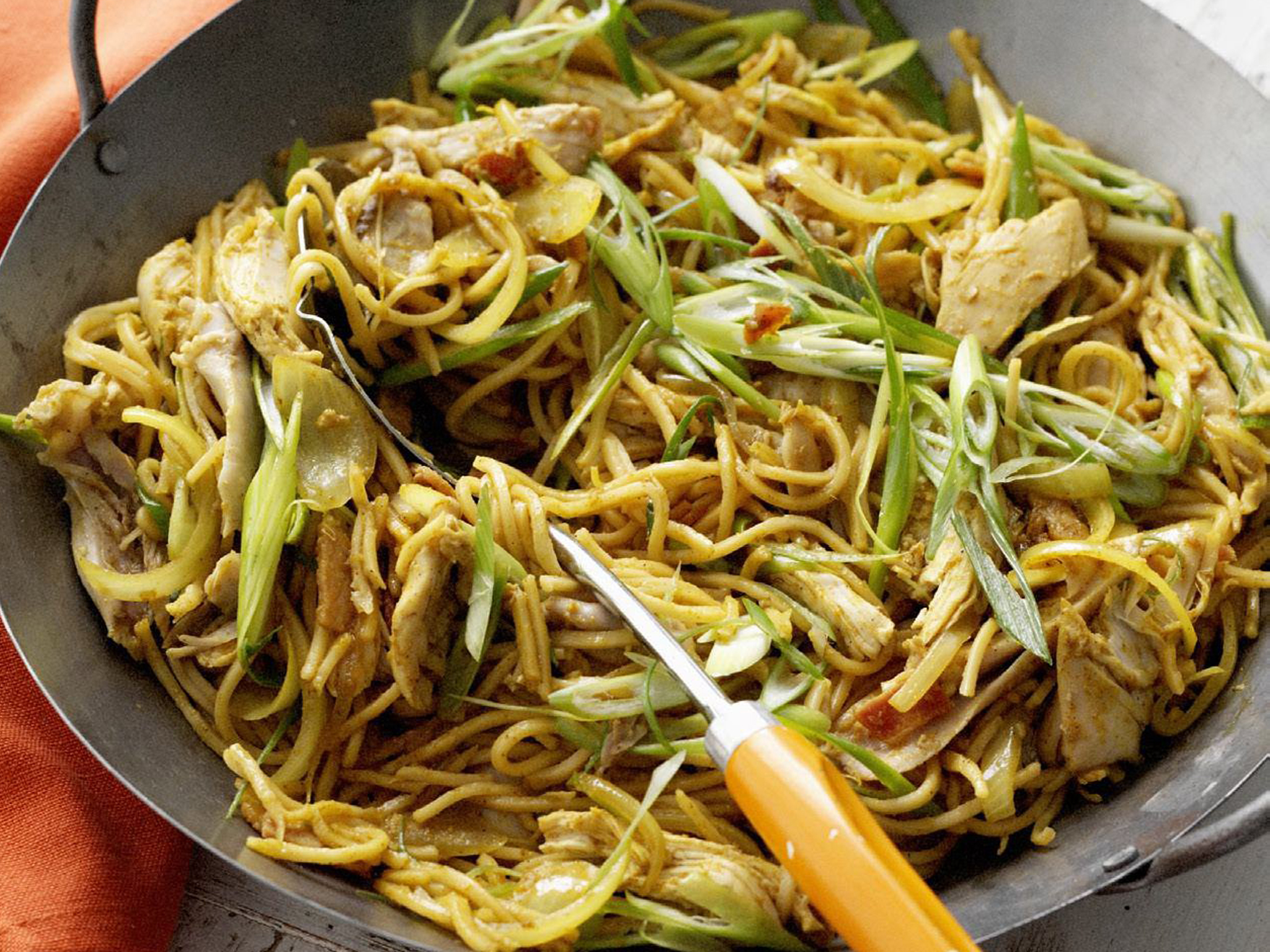 Chicken singapore noodles | Women's Weekly Food