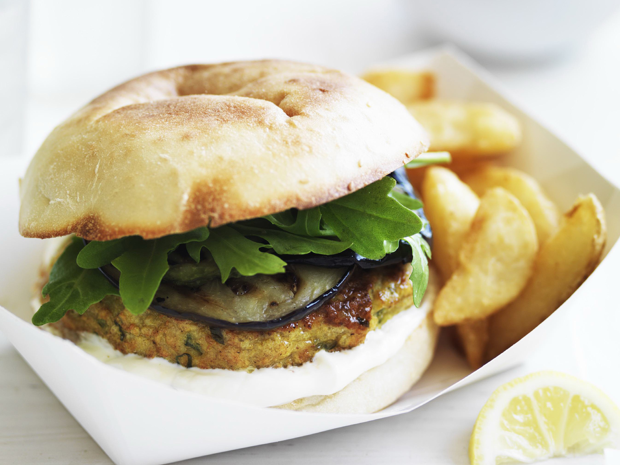 Curry lemon chicken burgers | Women's Weekly Food