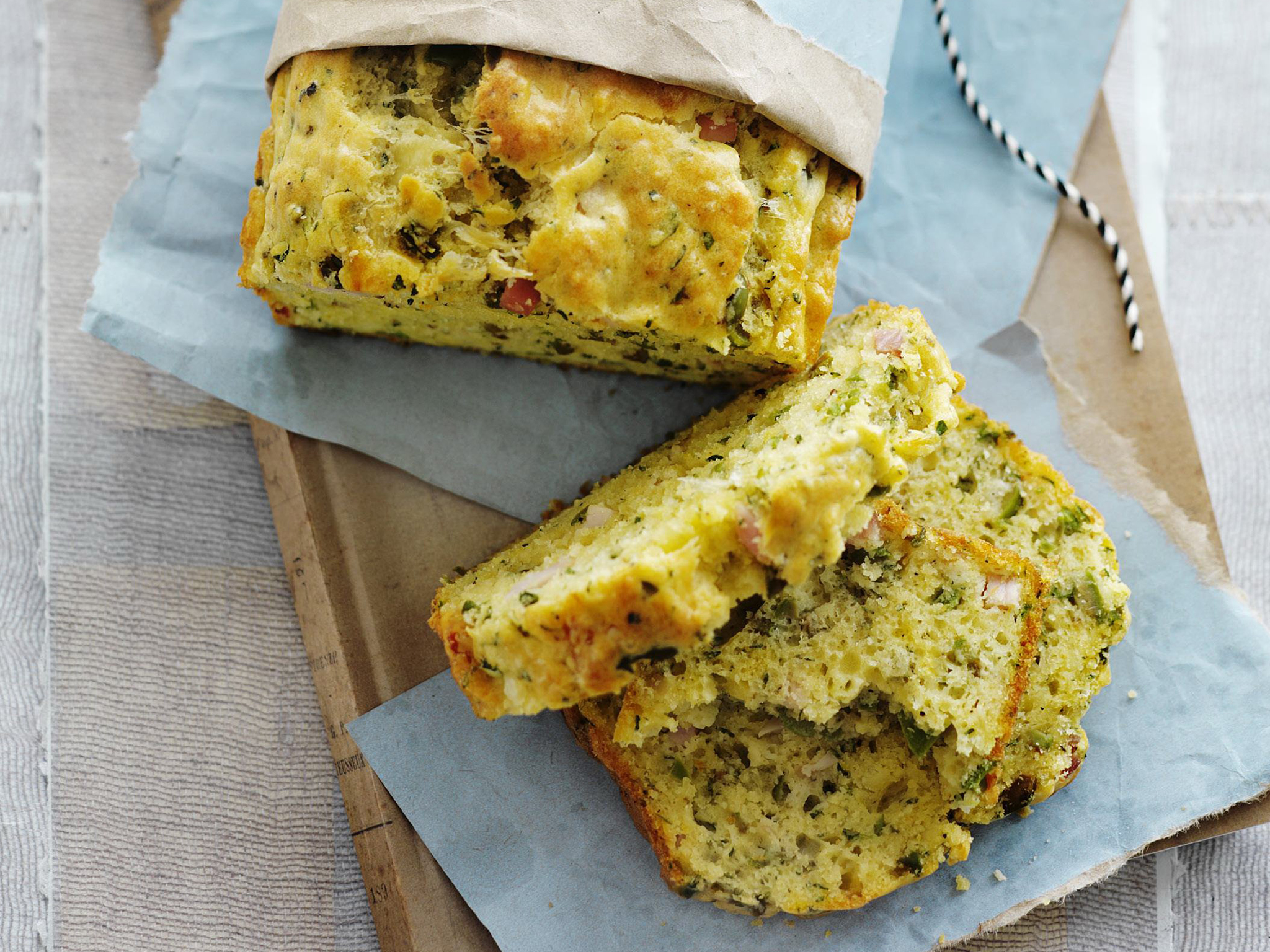 Cheese and olive loaf | Women's Weekly Food