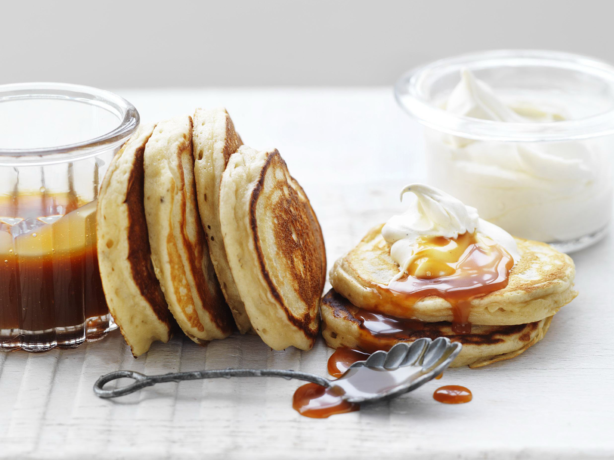 Banoffee pikelets with cinnamon cream | Women's Weekly Food