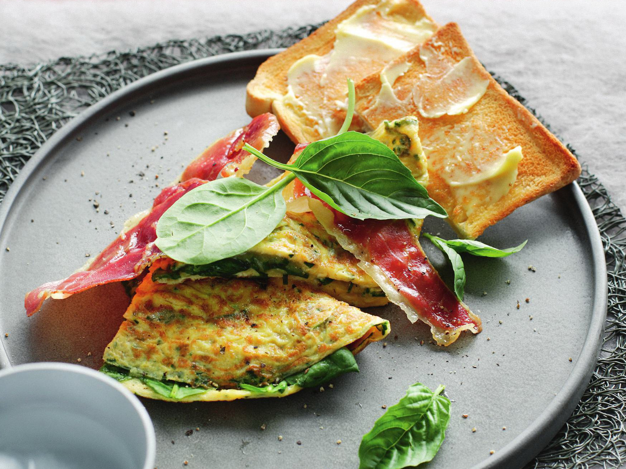 Cheese and herb omelette | Women's Weekly Food