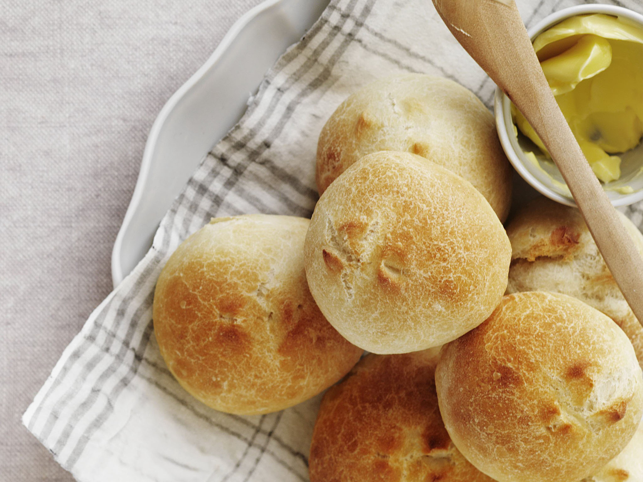 Dinner rolls | Women's Weekly Food