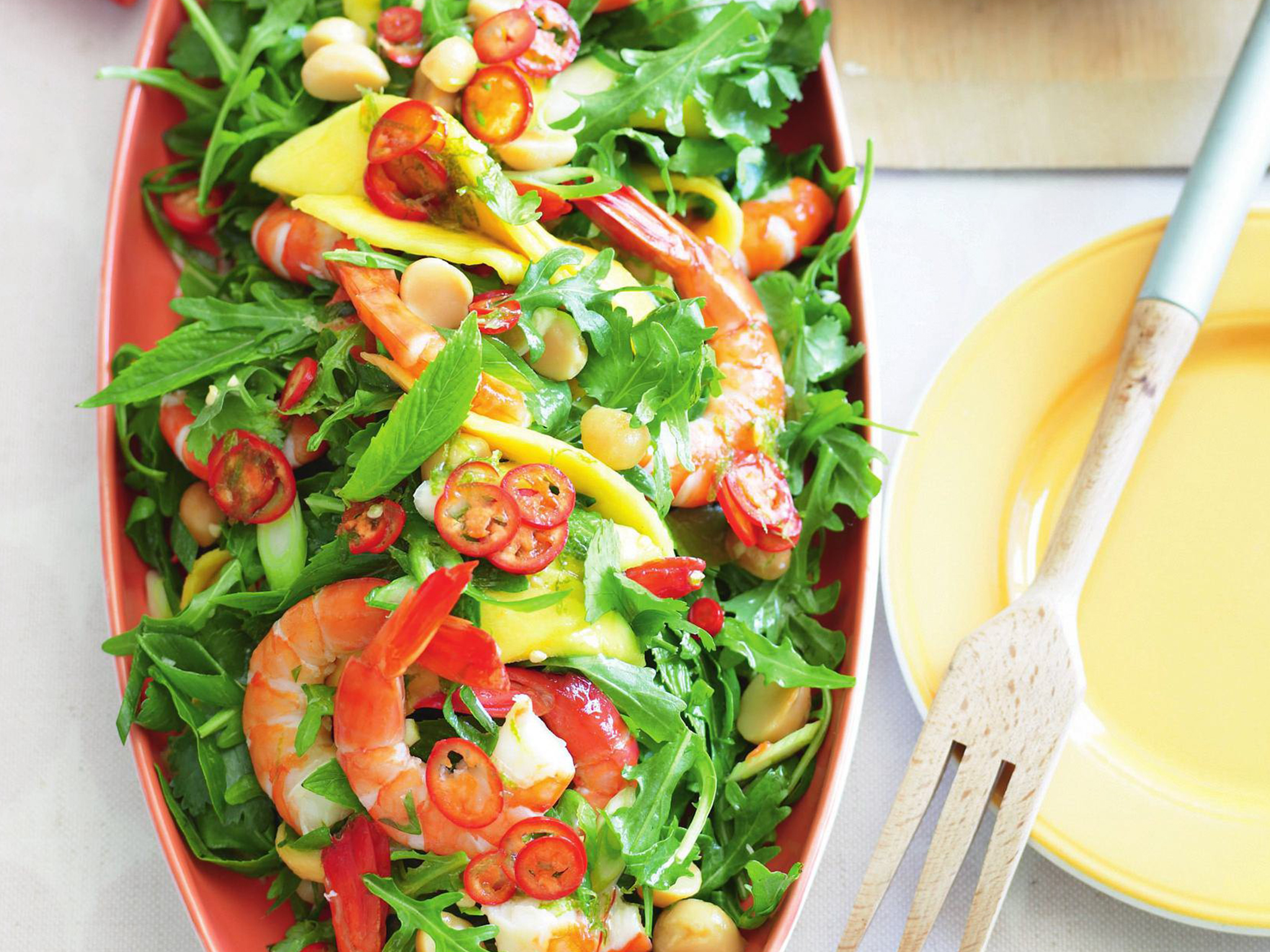 Prawn and mango salad | Women's Weekly Food
