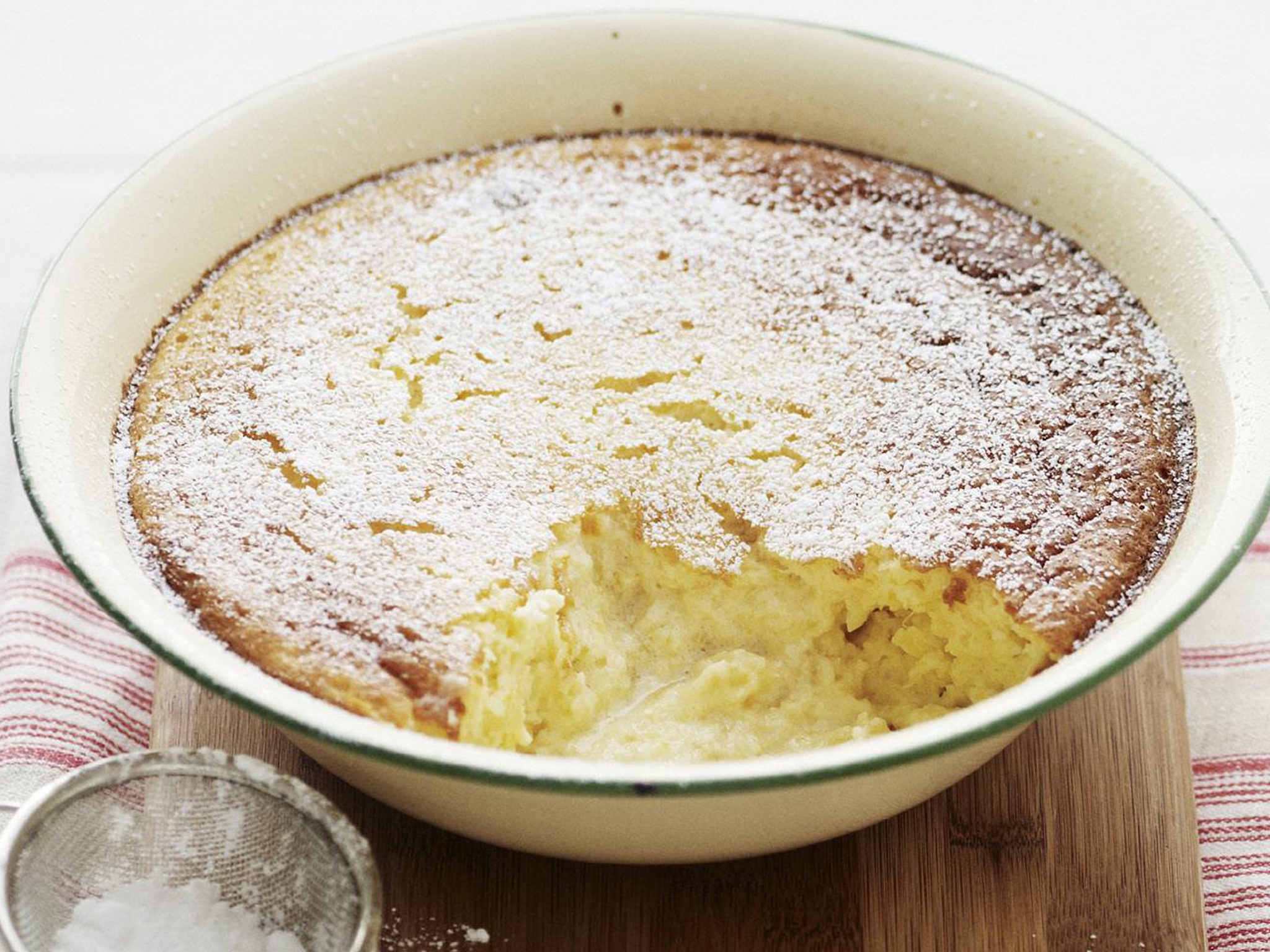 Pineapple self-saucing pudding | Women's Weekly Food