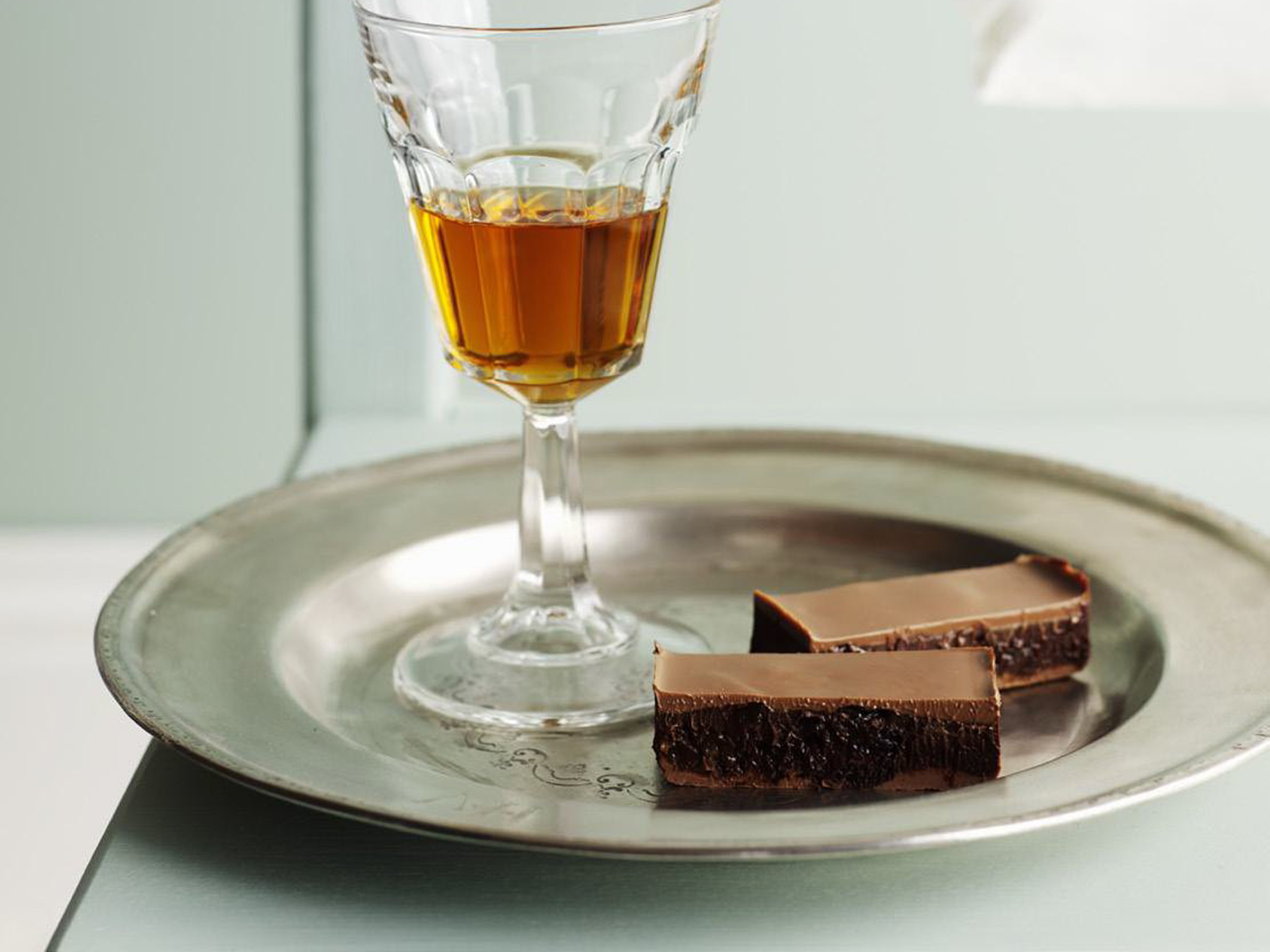 Rum and raisin chocolate slice | Women's Weekly Food