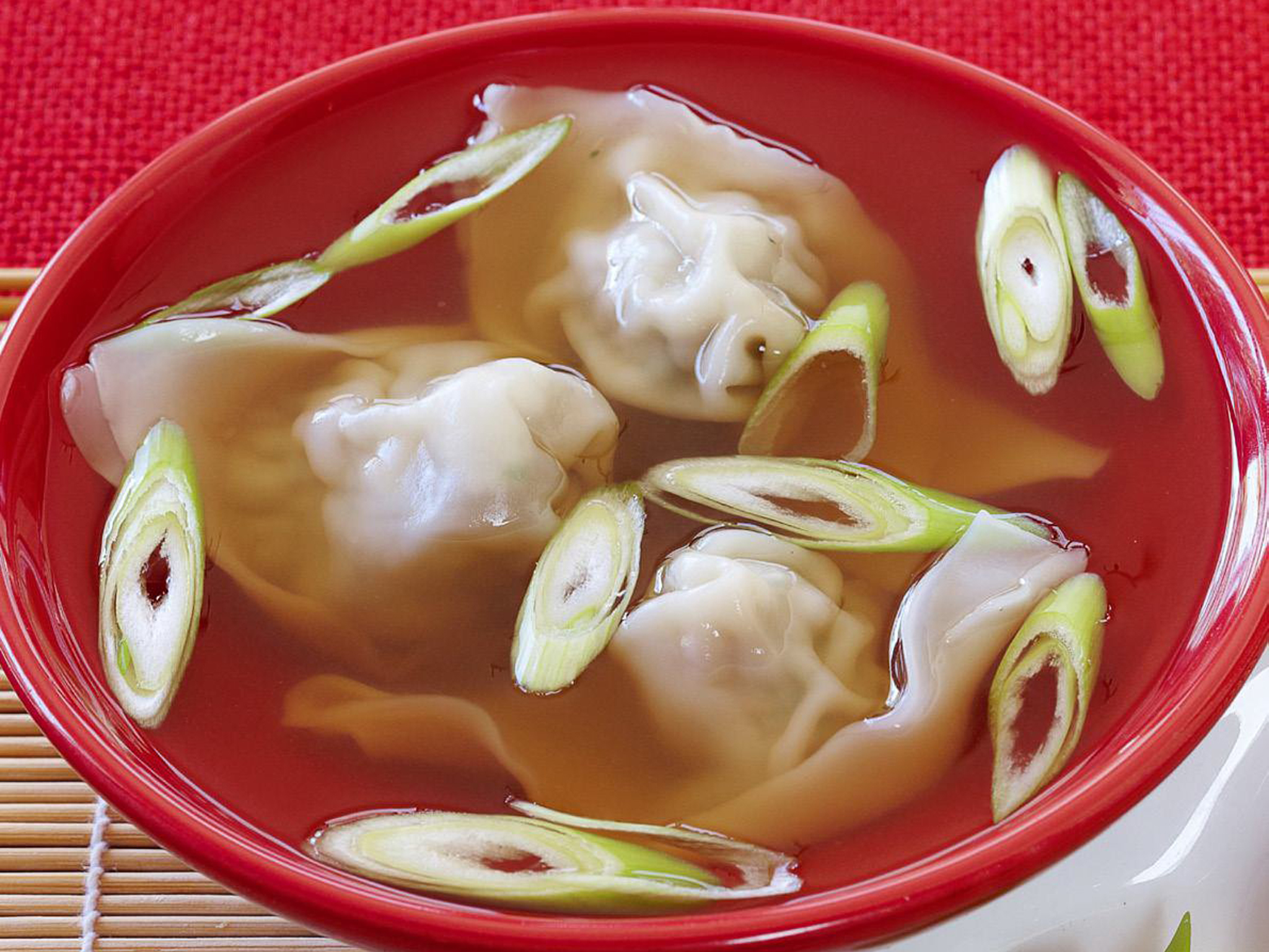 Short soup with wontons | Women's Weekly Food