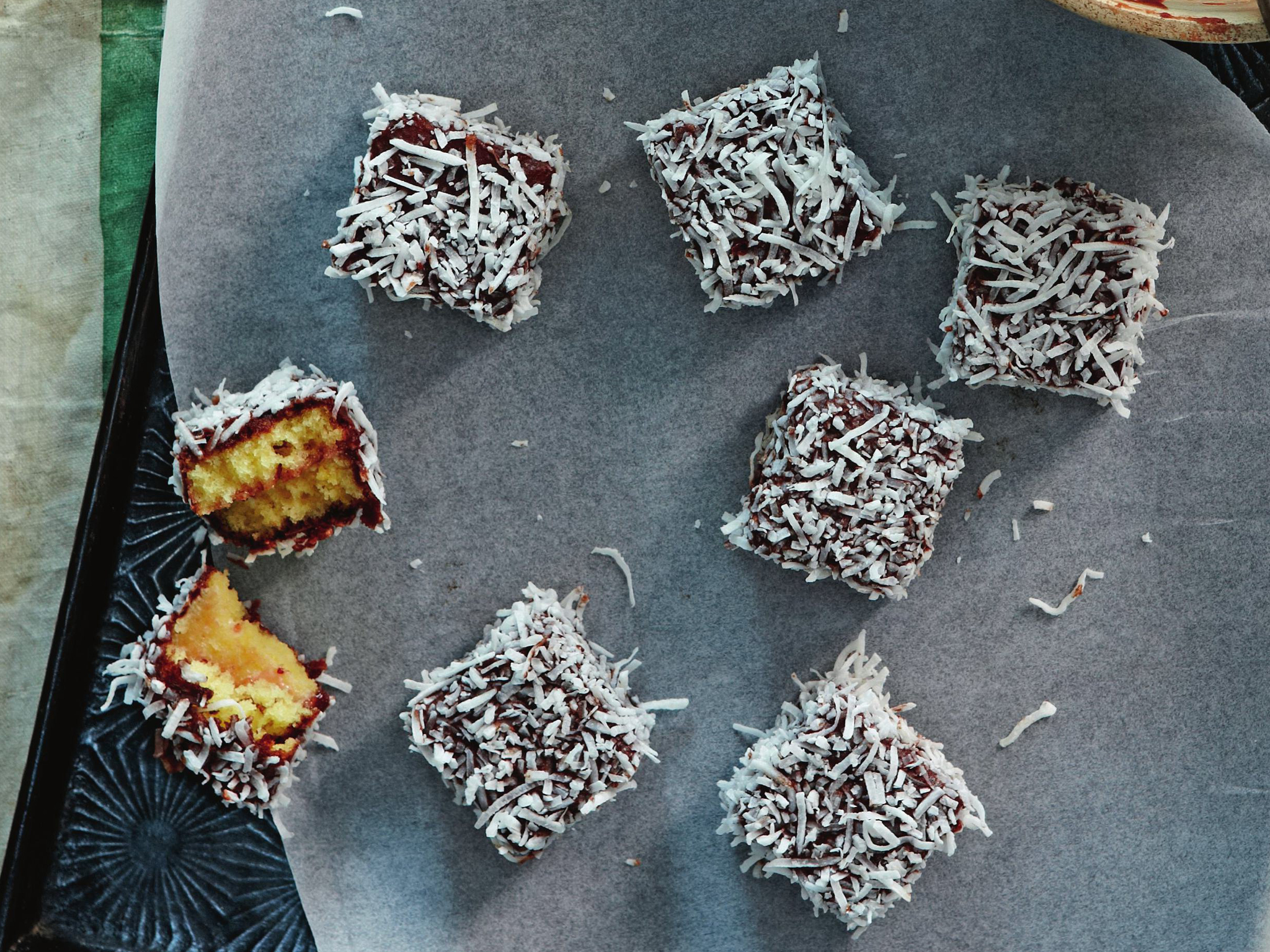 Quick & easy mini lamingtons | Women's Weekly Food