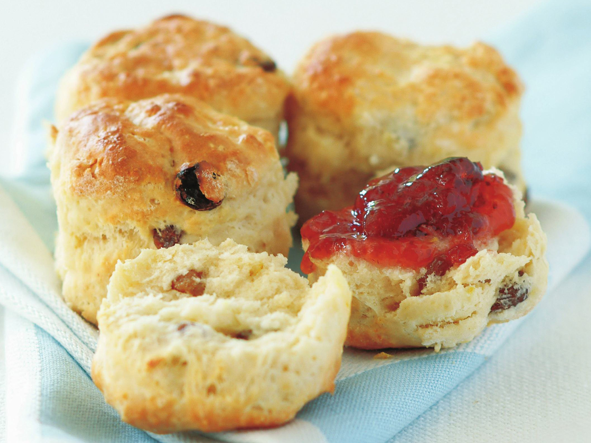 Sultana scones | Women's Weekly Food