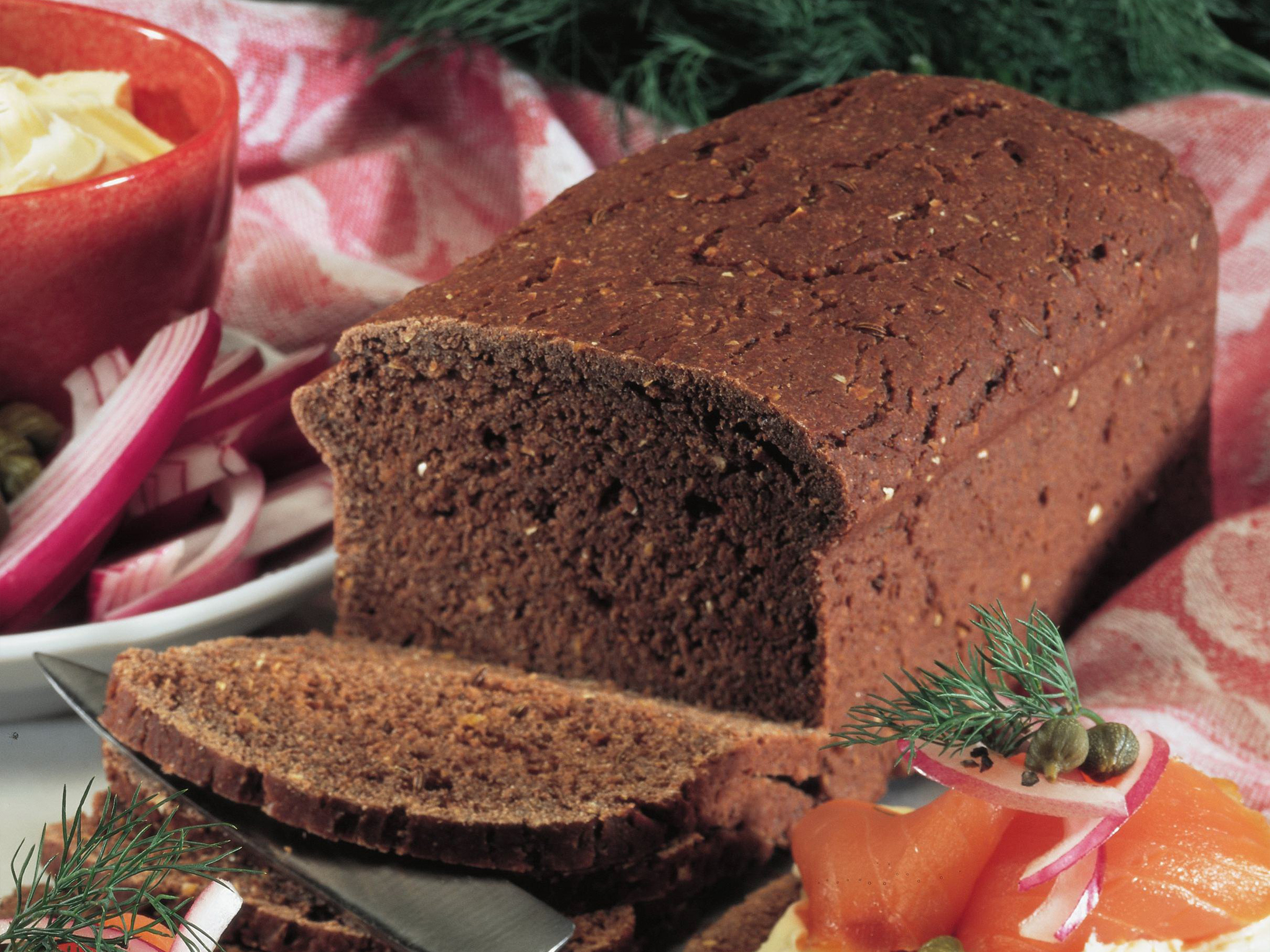 Pumpernickel bread | Women's Weekly Food