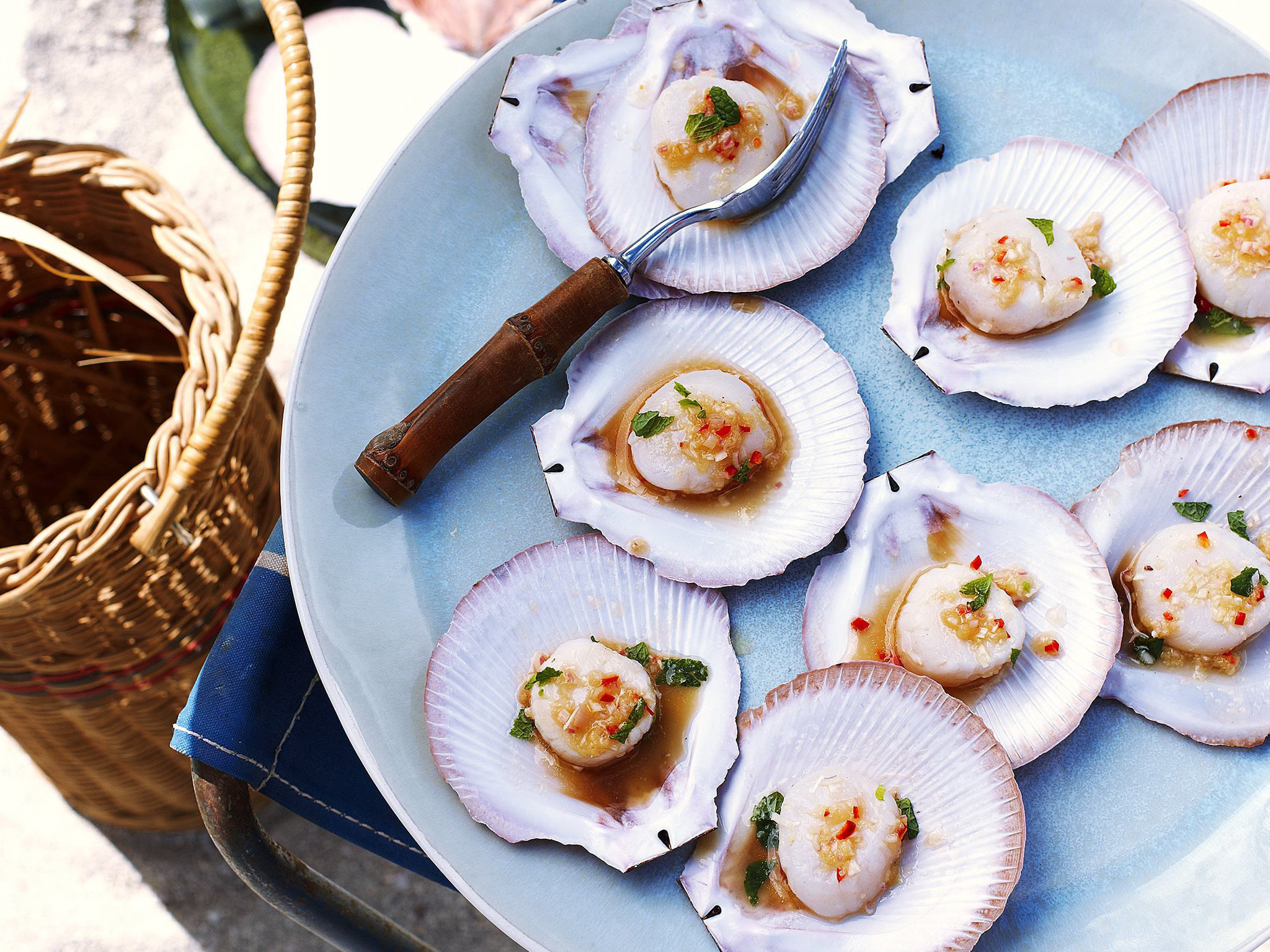 Scallops with ginger and lemongrass | Women's Weekly Food