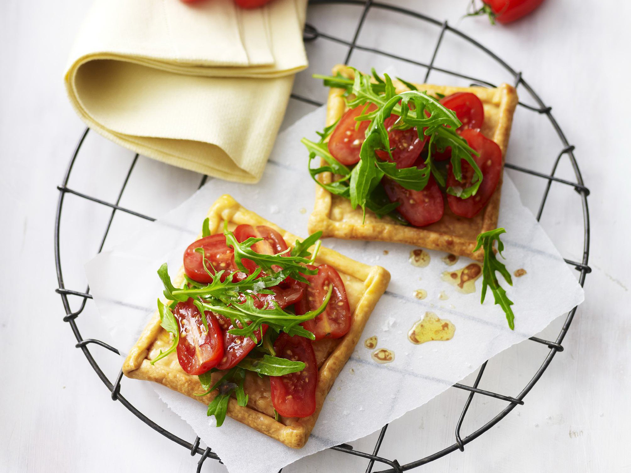 Tomato and rocket tarts | Women's Weekly Food