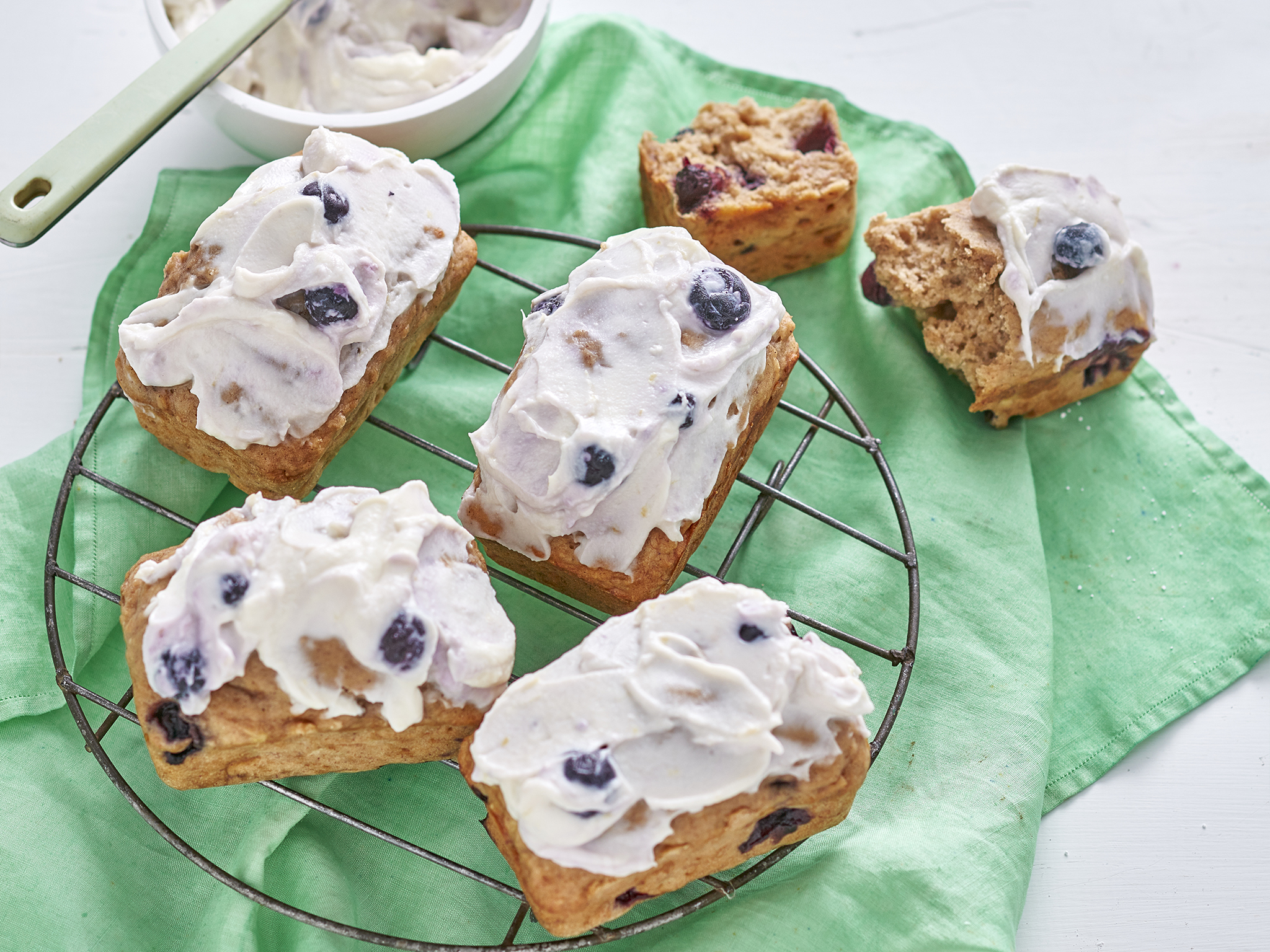 Mini blueberry and banana bread loaves | Women's Weekly Food