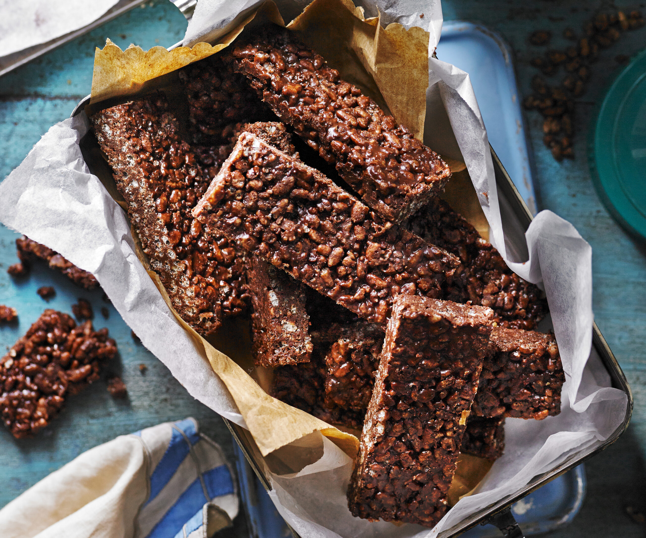 Crunchy chocolate bubble bars | Women's Weekly Food