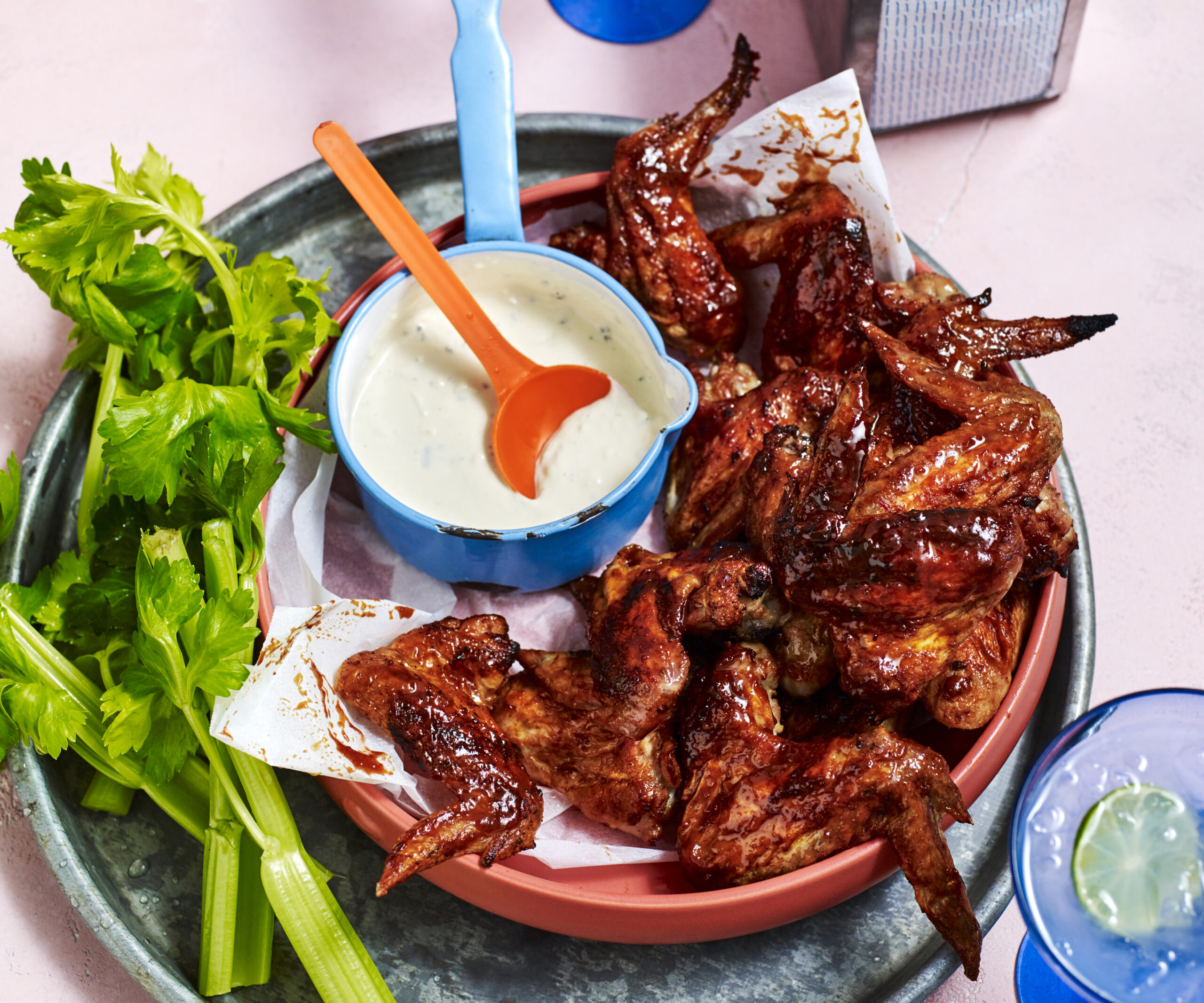Buffalo chicken wings with blue cheese sauce | Women's Weekly Food