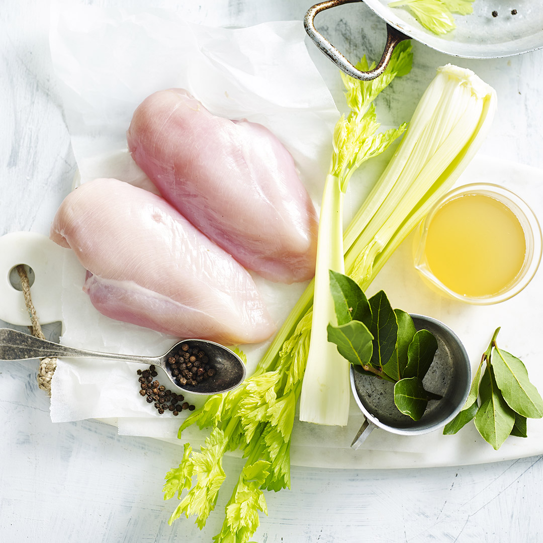 How to poach chicken perfectly | Women's Weekly Food